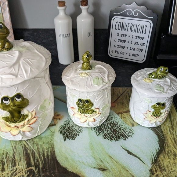 Kitchen | 1978 Neil The Frog Canister Set | Poshmark